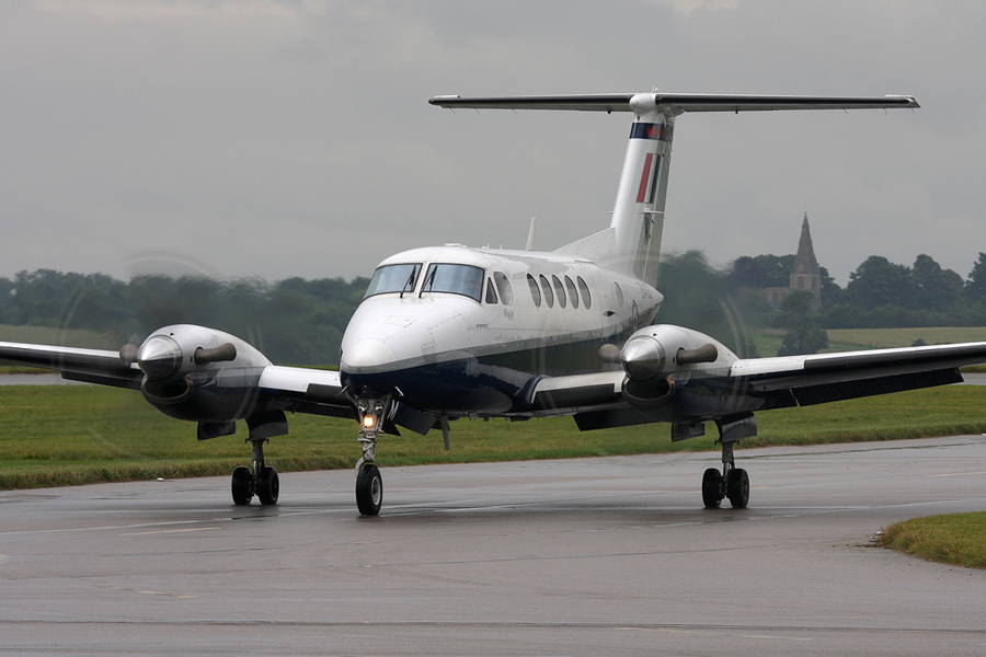 Airshows >> UK: 2009 Royal Air Force King Air Display Pilot - Flt Lt ...