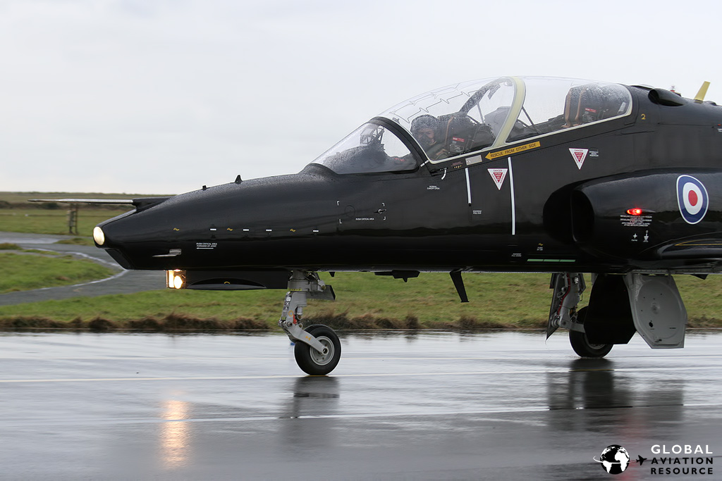 Military Aviation >> Royal Air Force: Hawk T.2 Gathers Pace at RAF ...